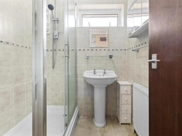 2 bedroom detached bungalow for sale in Middleton Drive, Eastbourne, BN23