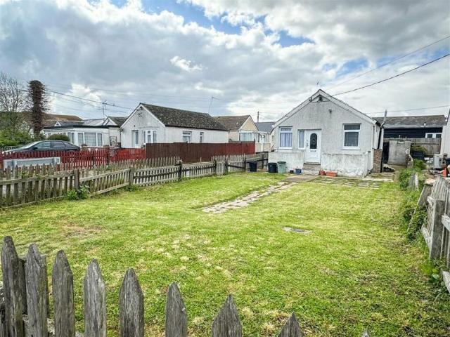 2 bedroom detached bungalow for sale in Midway, Grasslands, Ja.