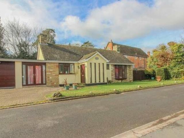 2 bedroom detached bungalow for sale in Mill Bungalow The causeway Clophill Bedfordshire MK45