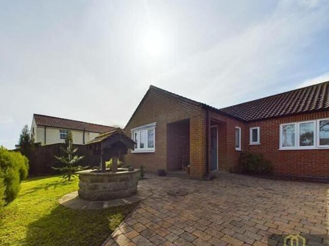 2 Bedroom Detached Bungalow For Sale In Mumby, Alford