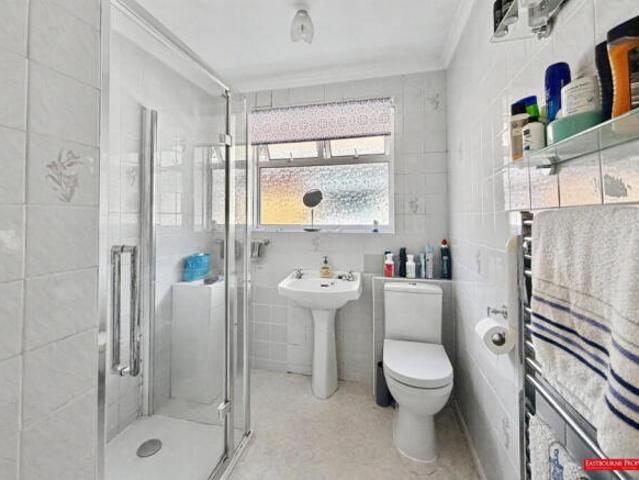 2 bedroom detached bungalow for sale in Netherfield Avenue, Eastbourne, BN23 7BS, BN23