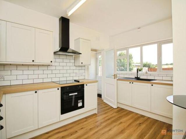 2 bedroom detached bungalow for sale in Newhaven Road, Leicester, LE5