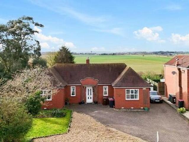 2 Bedroom Detached Bungalow For Sale In South Anston