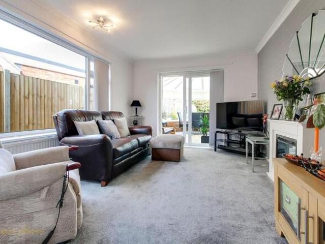 2 bedroom detached bungalow for sale in Singleton Crescent, Ferring, BN12