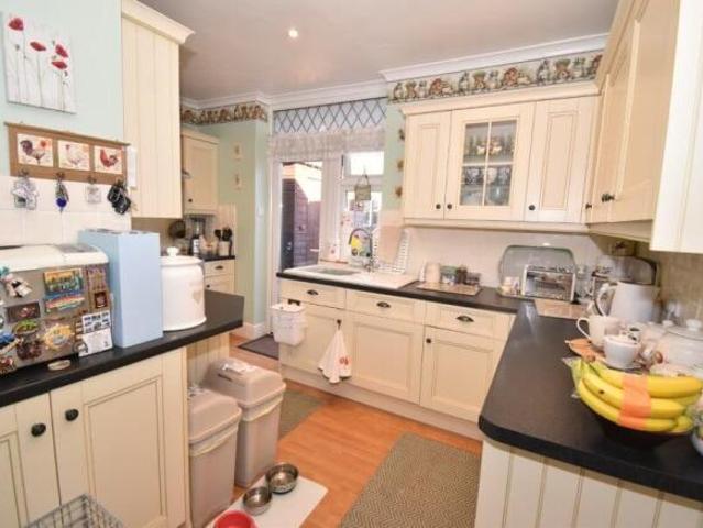 2 bedroom detached bungalow for sale in Summer Lane, Exeter, EX4
