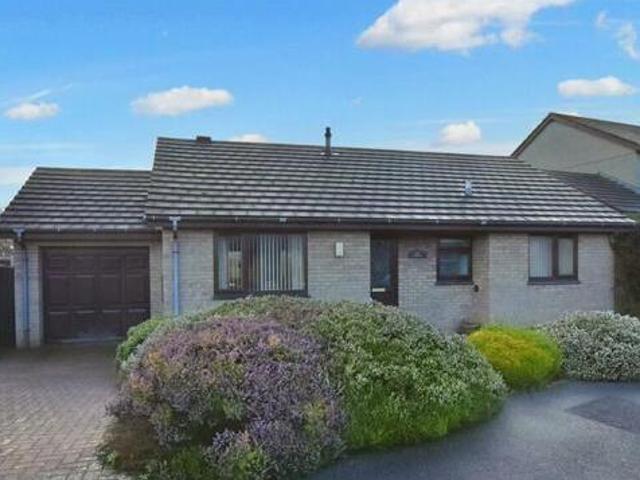 2 Bedroom Detached Bungalow For Sale In Pool