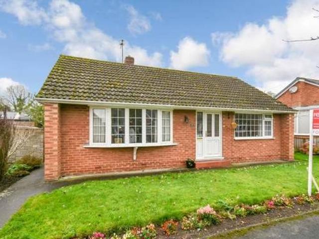 2 bedroom detached bungalow for sale in Petercroft Close York North Yorkshire YO19 YO19