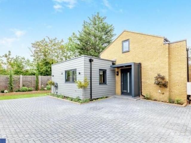 2 Bedroom Detached Bungalow For Sale In Romford