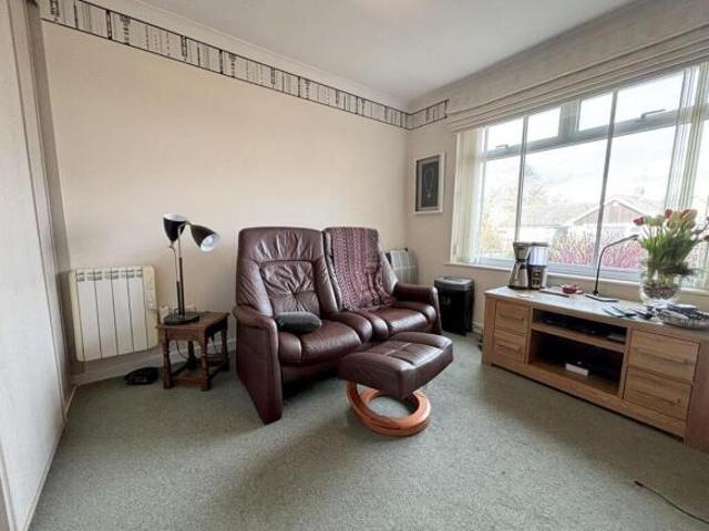 2 bedroom detached bungalow for sale in Rossett Holt Drive, Harrogate, HG2