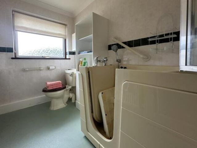 2 bedroom detached bungalow for sale in Reading Close, Walmer, CT14