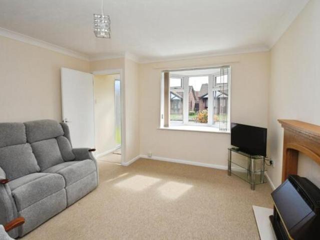 2 bedroom detached bungalow for sale in Woburn Avenue, Lincoln, LN1