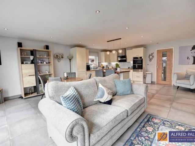2 bedroom detached bungalow for sale in Whiterocks Grove, Whitburn, SR6