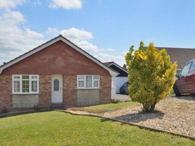 2 bedroom detached bungalow for sale in Totland PO39