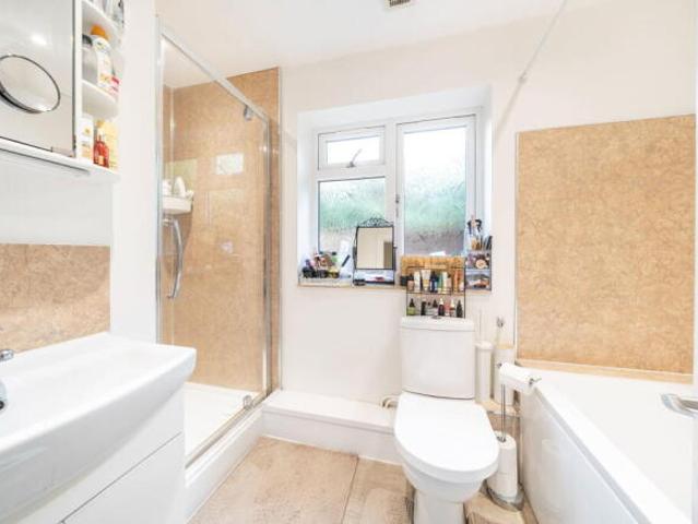 2 bedroom detached bungalow for sale in The Elms, Barn Lane, Oakley, RG23 7HT, RG23