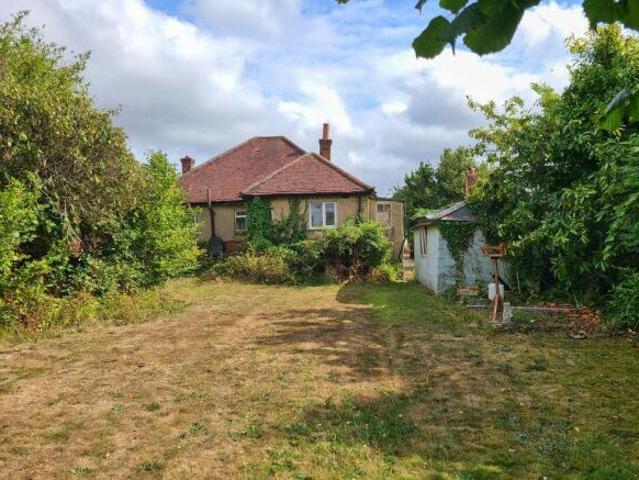 2 bedroom detached bungalow for sale in Upton Crescent, Nursling, Southampton, SO16 8AB, SO16