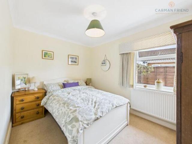 2 bedroom detached bungalow for sale in Upton Lane, Upton, CH2