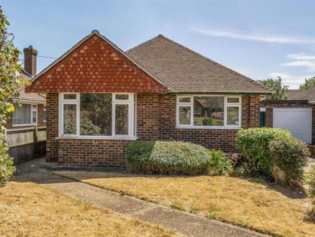2 bedroom detached bungalow for sale in Upton Road, Worthing. BN13 1BU, BN13