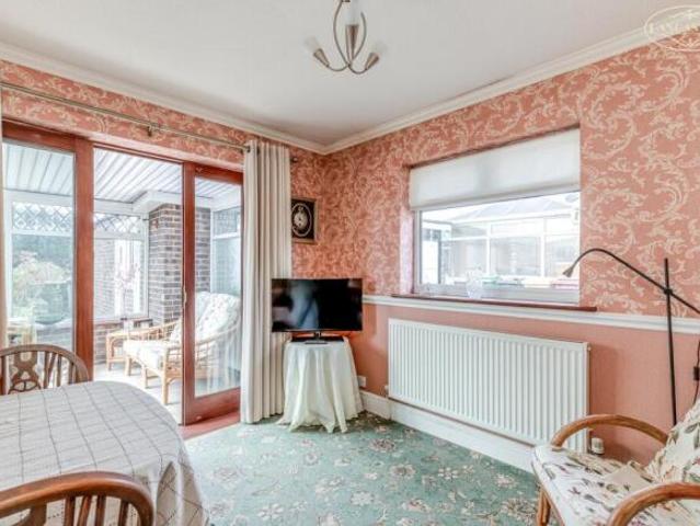 2 bedroom detached bungalow for sale in Vauze Avenue, Blackrod, Bolton, BL6