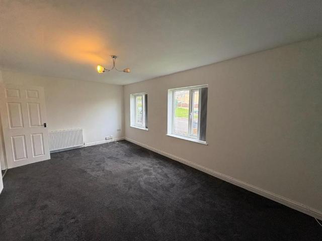 2 bedroom detached bungalow to rent