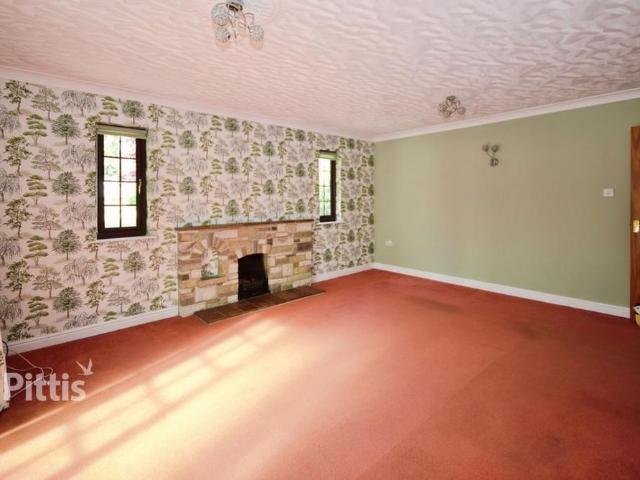 2 bedroom detached bungalow to rent