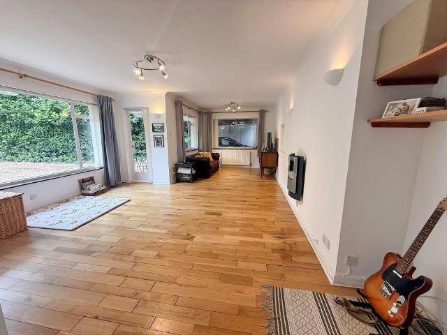 2 bedroom detached bungalow to rent