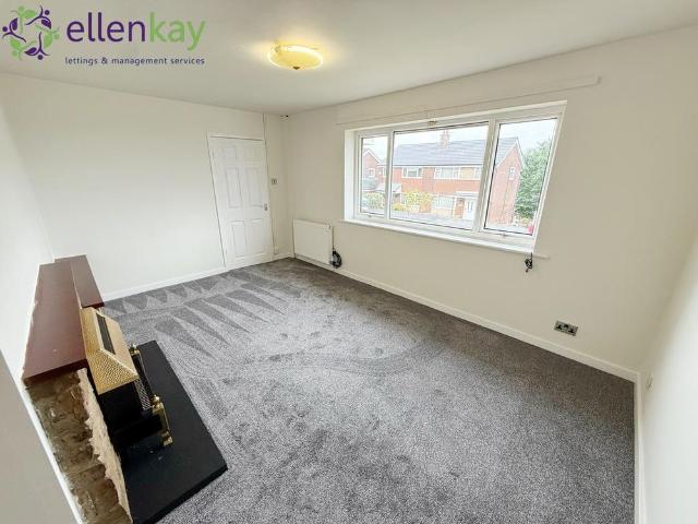 2 bedroom detached bungalow to rent