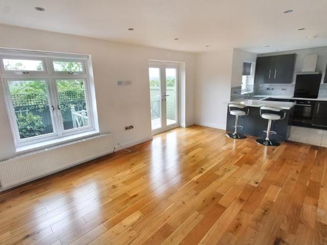 2 bedroom detached bungalow to rent