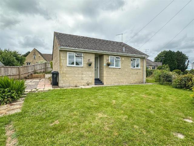 2 bedroom detached bungalow to rent