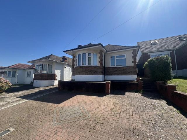 2 bedroom detached bungalow to rent