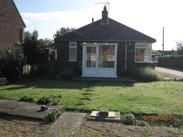 2 bedroom detached bungalow to rent