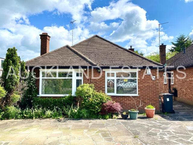 2 bedroom detached bungalow to rent