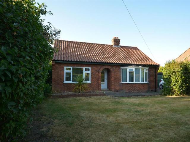 2 bedroom detached bungalow to rent