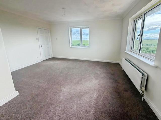 2 bedroom detached bungalow to rent