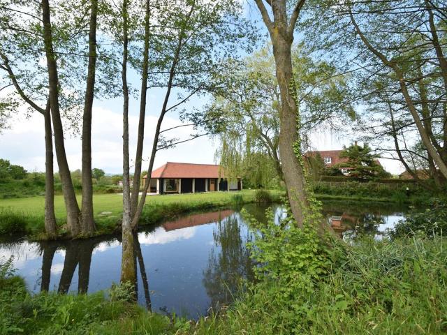 2 bedroom detached bungalow to rent