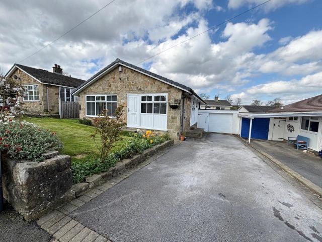 2 bedroom detached bungalow to rent