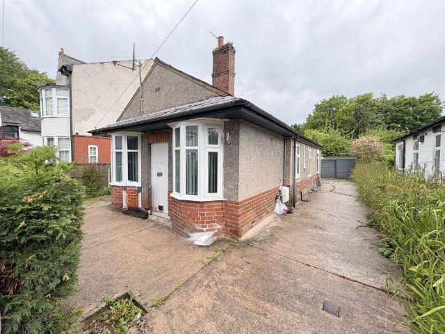 2 bedroom detached bungalow to rent