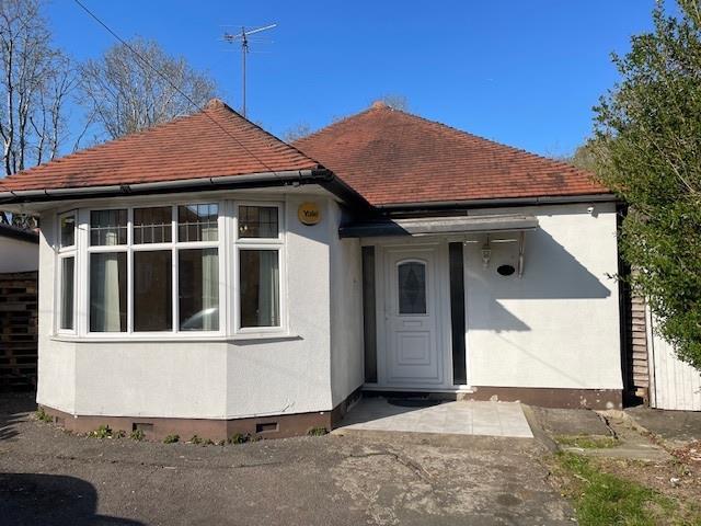 2 bedroom detached bungalow to rent