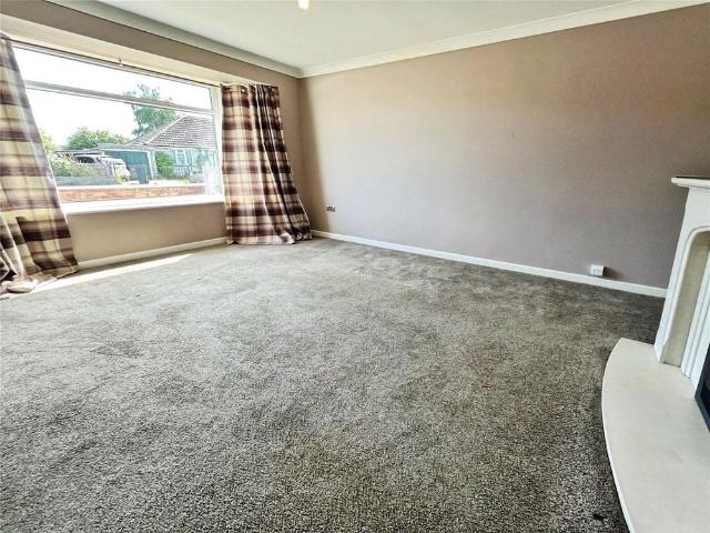 2 bedroom detached bungalow to rent