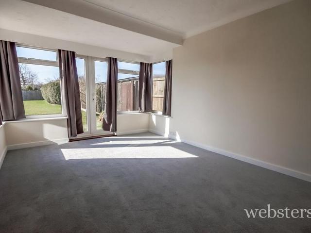 2 bedroom detached bungalow to rent