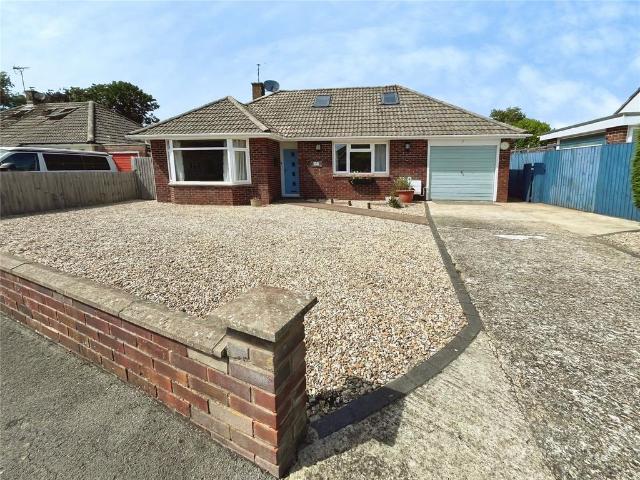 2 bedroom detached bungalow to rent