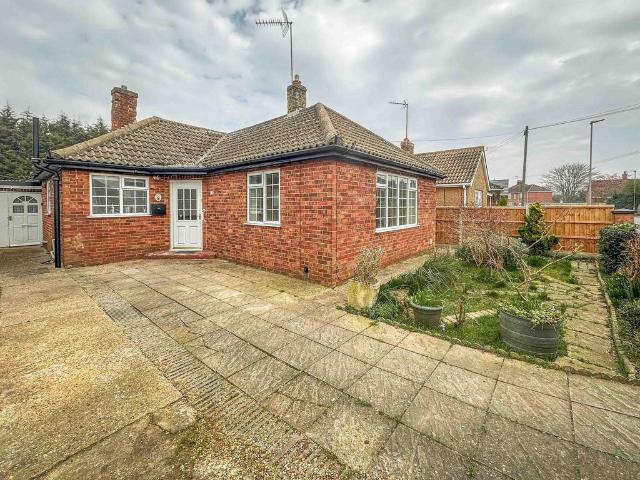 2 bedroom detached bungalow to rent