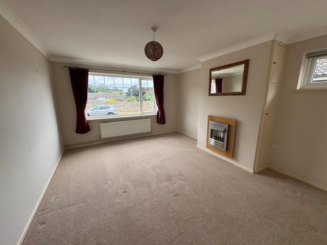 2 bedroom detached bungalow to rent