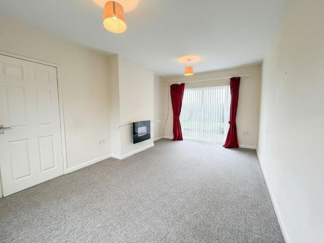 2 bedroom detached bungalow to rent