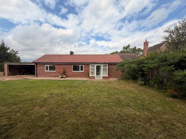 2 bedroom detached bungalow to rent