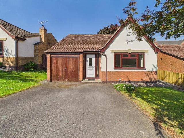 2 bedroom detached bungalow to rent