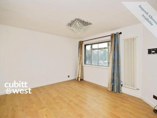 2 bedroom detached bungalow to rent
