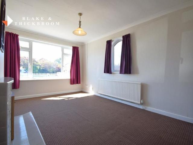 2 bedroom detached bungalow to rent