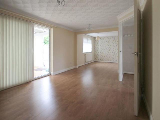 2 bedroom detached bungalow to rent