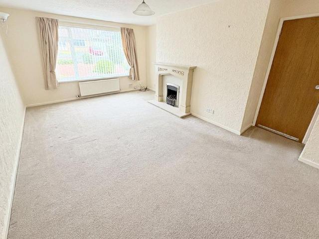 2 bedroom detached bungalow to rent
