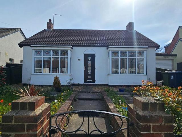 2 bedroom detached bungalow to rent
